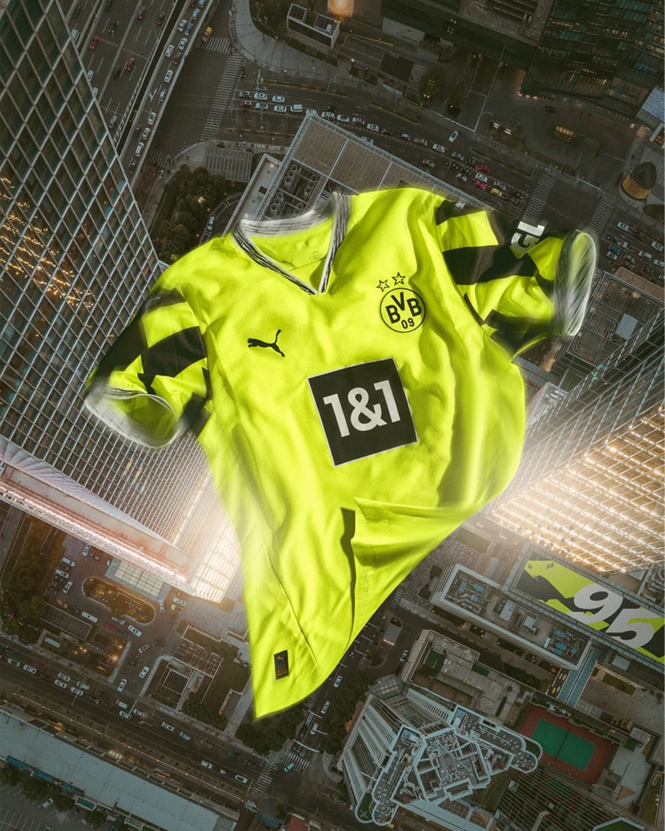Borussia Dortmund's iconic 94/95 jersey is back Borussia Dortmund's iconic 94/95 jersey is back