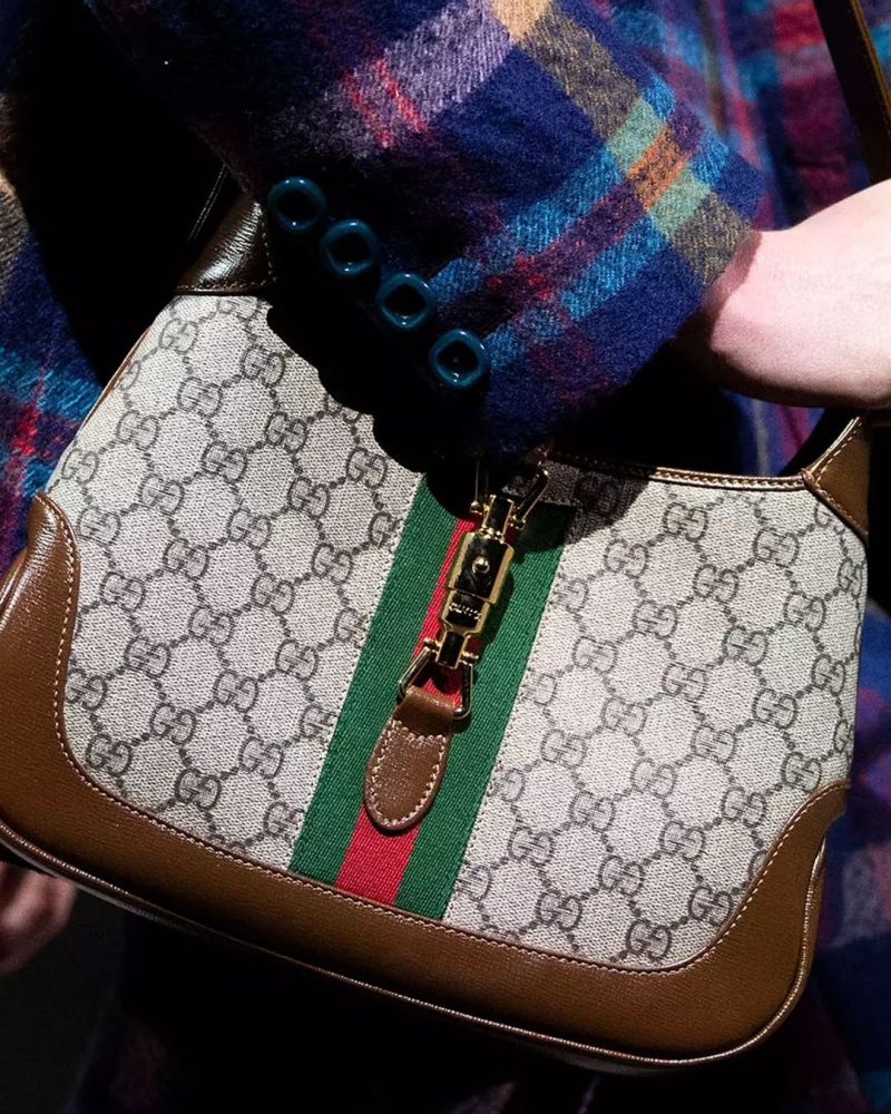 Versace's most iconic images from the campaigns of the past 20 years ...