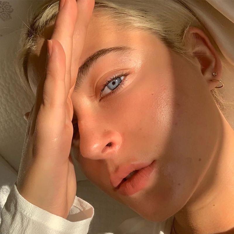 Glow effect: 3 different make-up ideas to shine