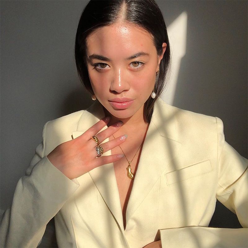 Glow effect: 3 different make-up ideas to shine