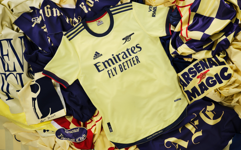 Arsenal will continue to use the old crest in the next season - nss sports