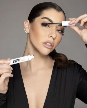 Mascara: the history of the independent beauty brand Nina Smith