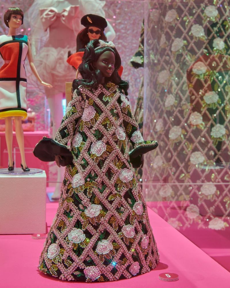 Barbie Exhibition in London: Information and Photos - nss G-Club