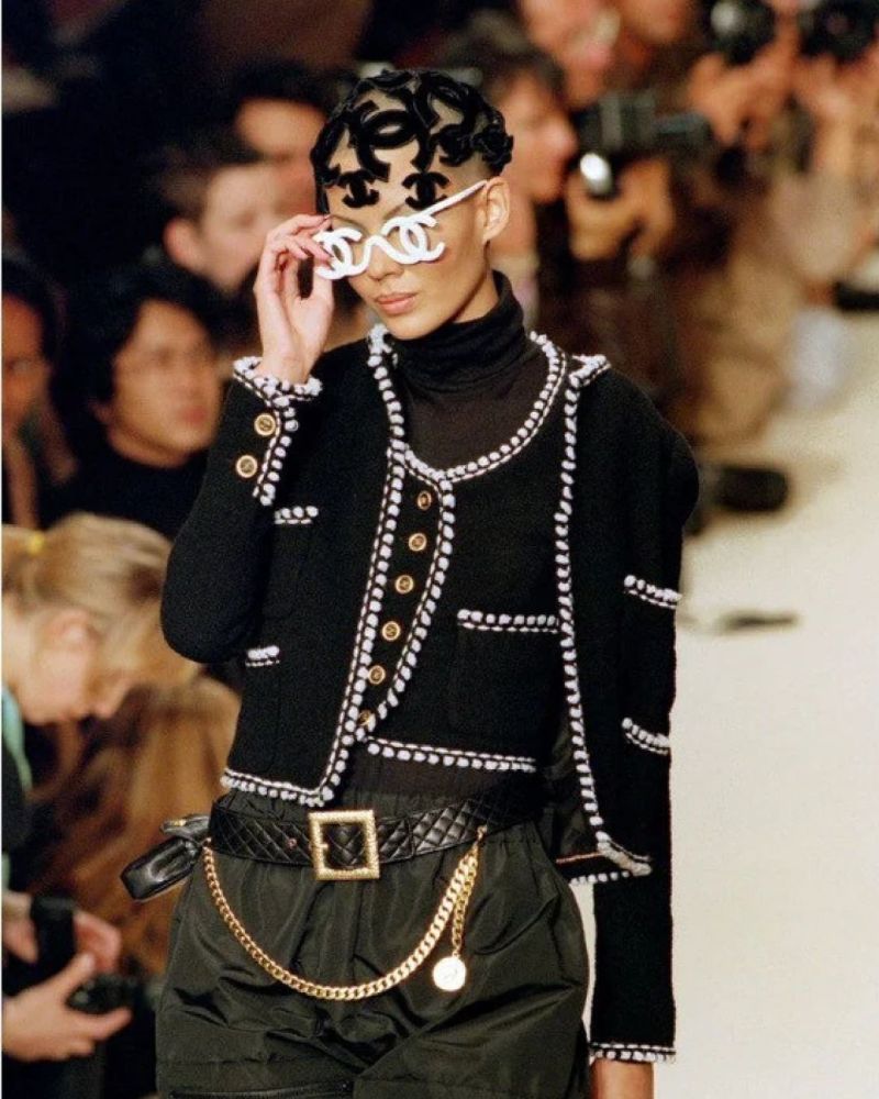 Histoire des logos emblématiques de la mode - Quand graphisme, art ...