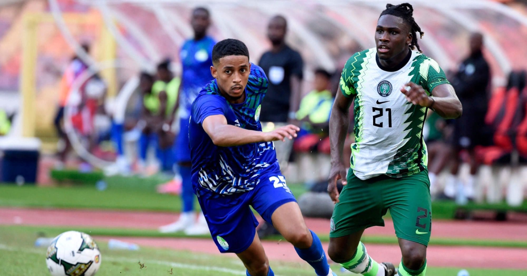 Which football players wear sagging shorts? - nss sports