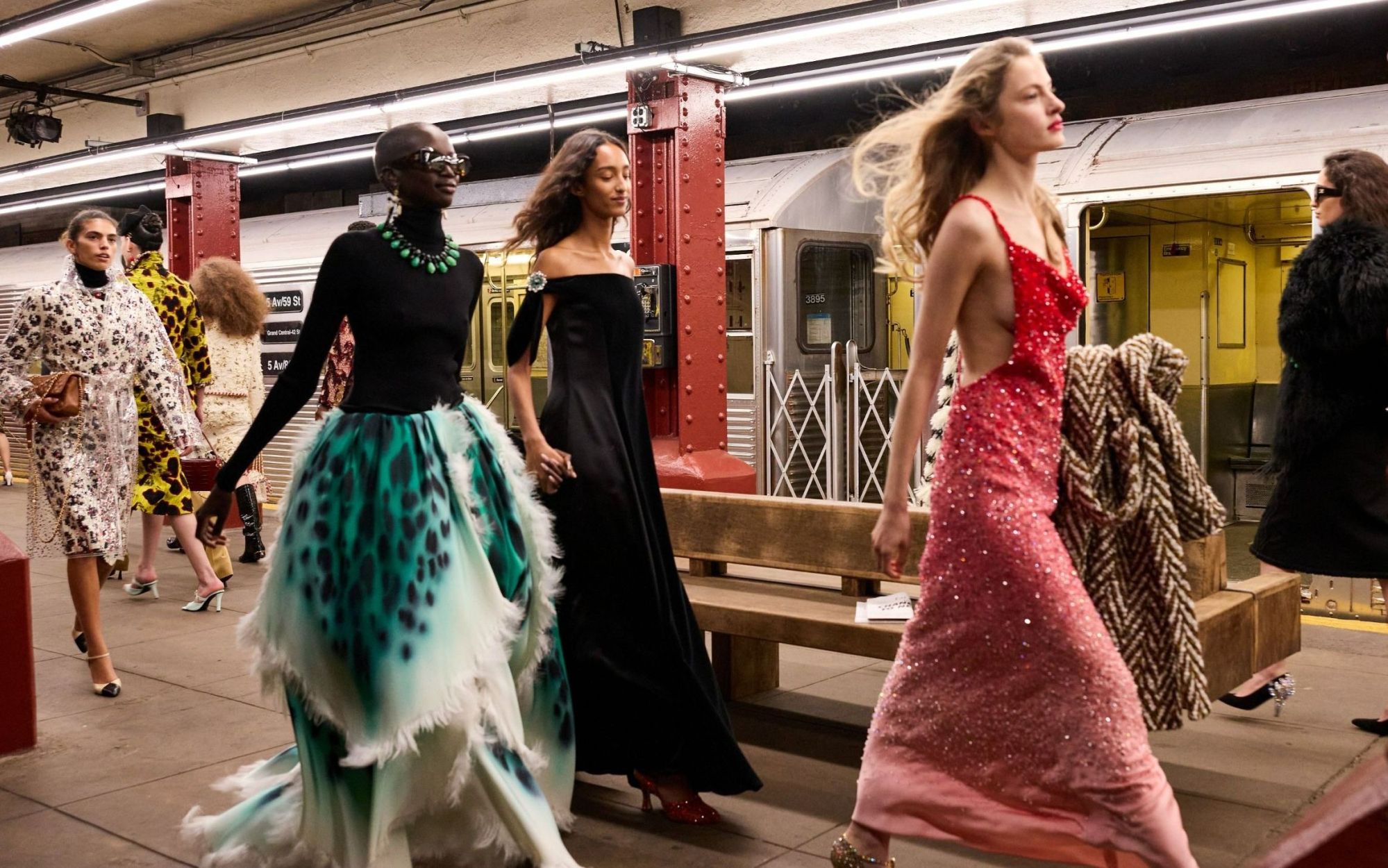 Chanel Métiers d’Art 2026: 5 Things to Know About Blazy’s Show - nss ...