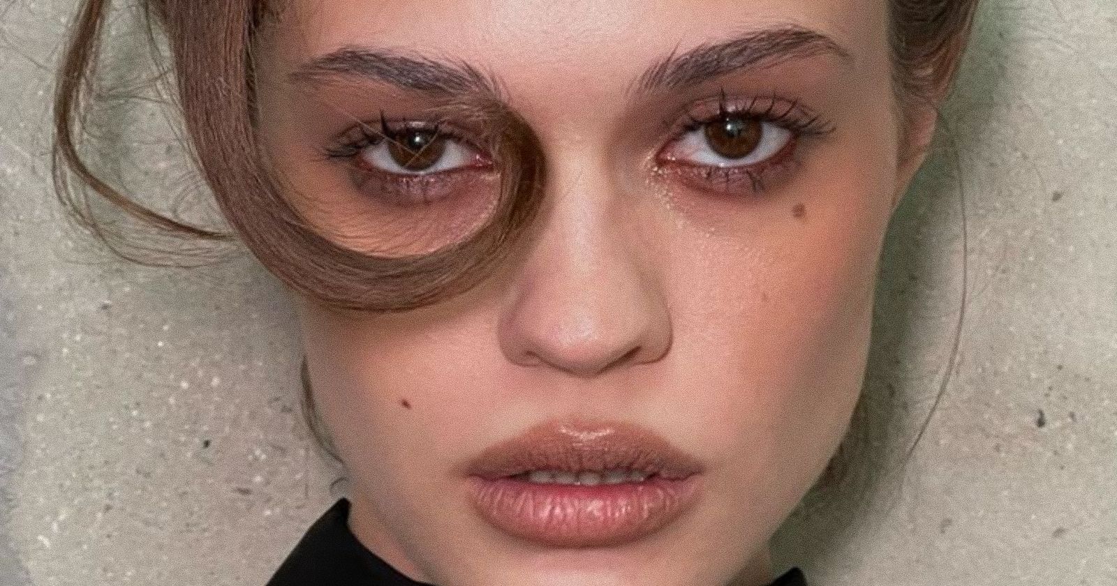 Brown pencil theory: Can a brown pencil really transform your makeup ...